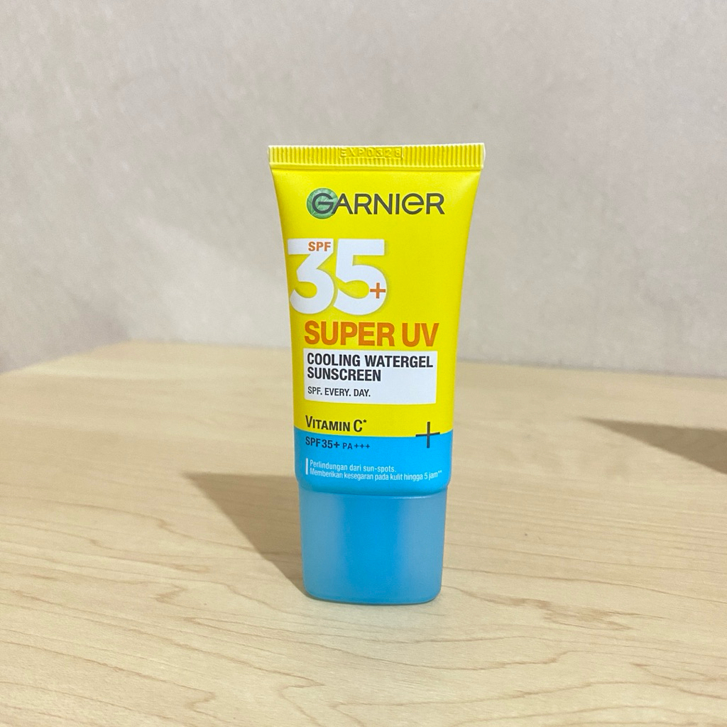 Jual Garnier Super UV Cooling Watergel Sunscreen SPF 35+PA+++ | Shopee ...