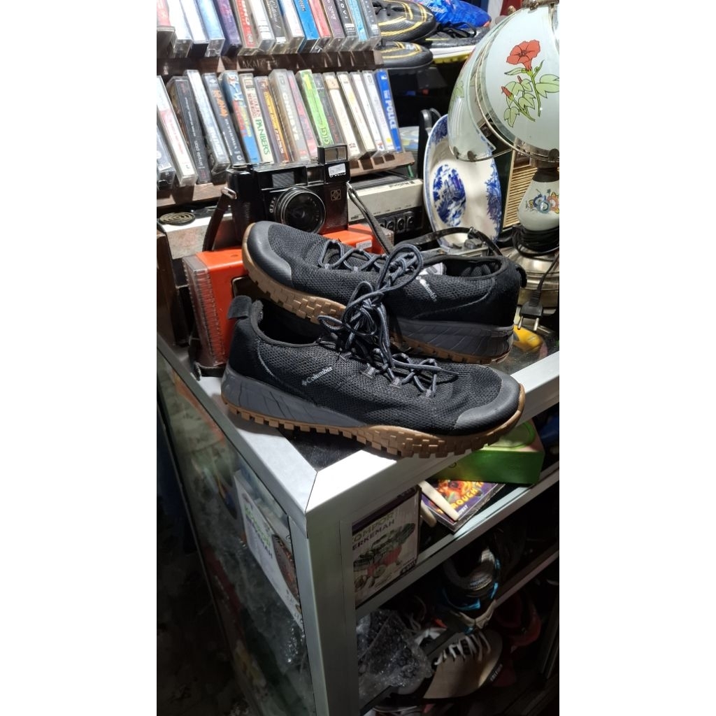 Jual Sepatu outdoor gunung trailrun columbia size 40 25cm 385rb ...