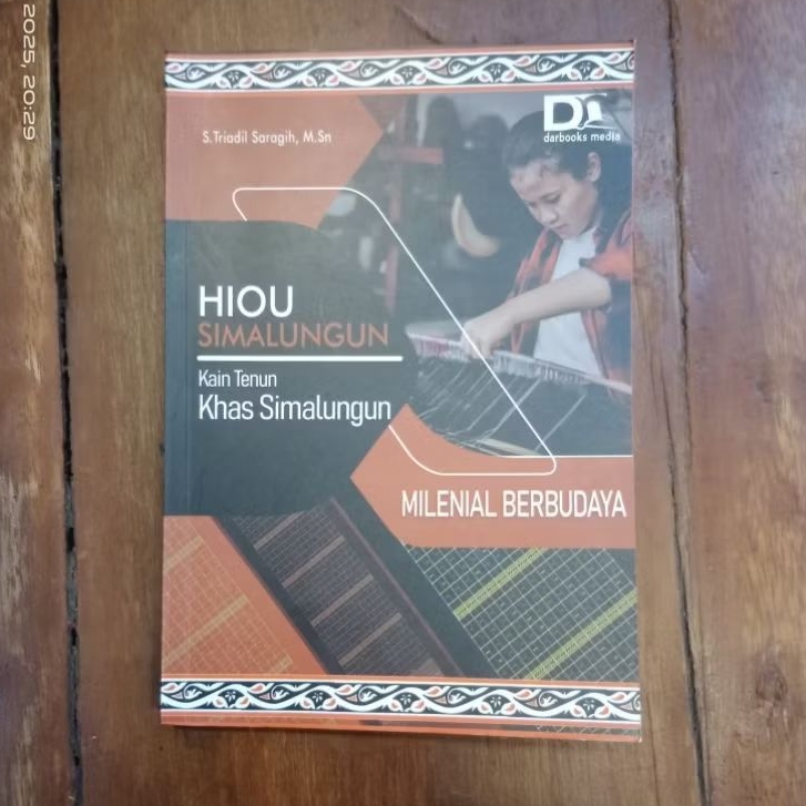 Jual Hiou Simalungun: Kain Tenun Khas Simalungun (Milenial Berbudaya ...