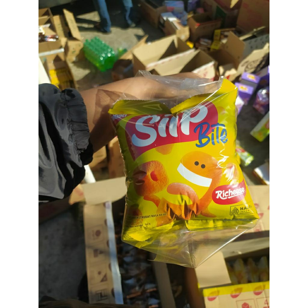 Jual Cod Siip keju /ciki siip 2000/ nabati siip 2000/ snack /cemilan ...
