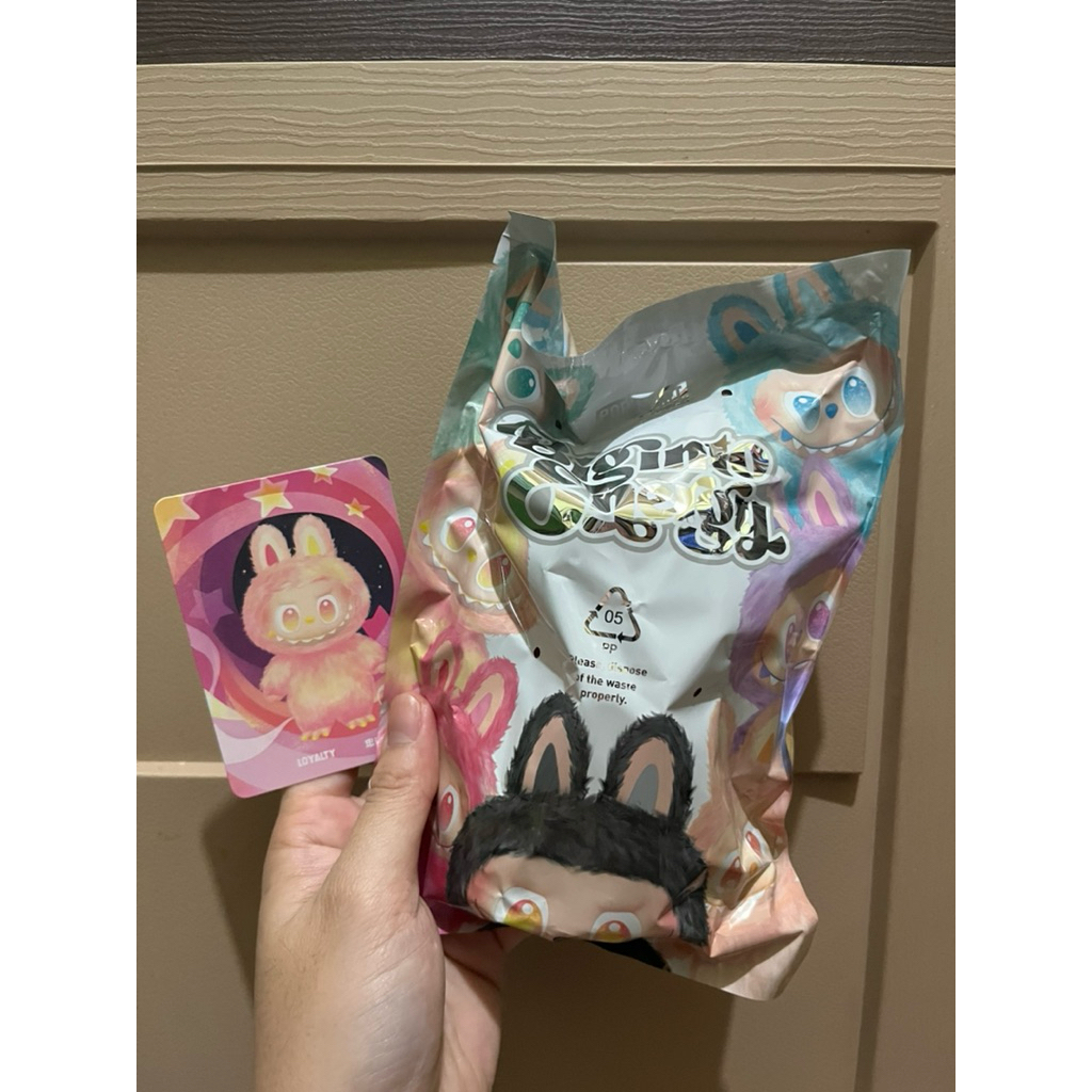 Jual Popmart Labubu V3 Loyalty Original New Segel Foil | Shopee Indonesia
