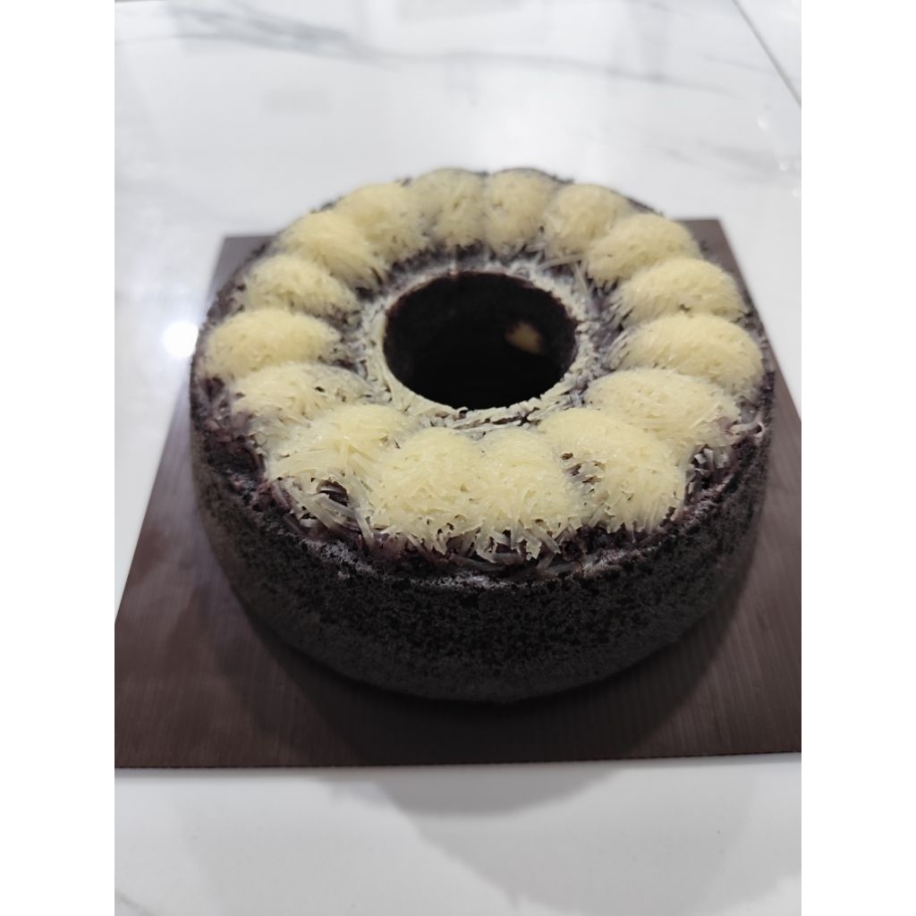 Jual BOLU KETAN HITAM KEJU LUMER | Shopee Indonesia