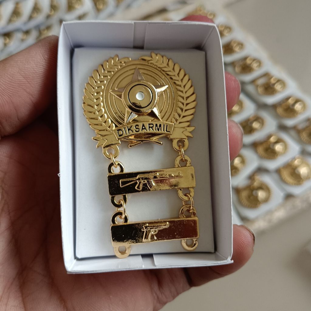 Jual brevet wing pin DIKSARMIL unhan RI | brevet UNHAN RI | Shopee ...