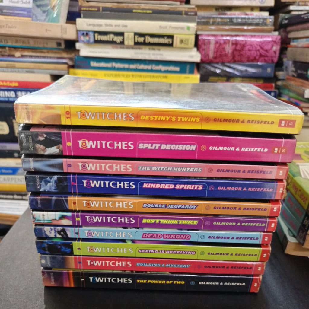 Jual twins Witches exactly TWITCHES twitches by h b Gilmour & Randi ...