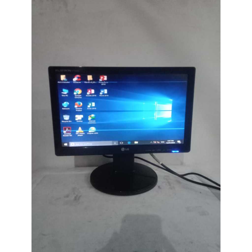 Jual Monitor LG Flatron W1642S 16 Inch | Layar Ada Garis Putih | Murah ...
