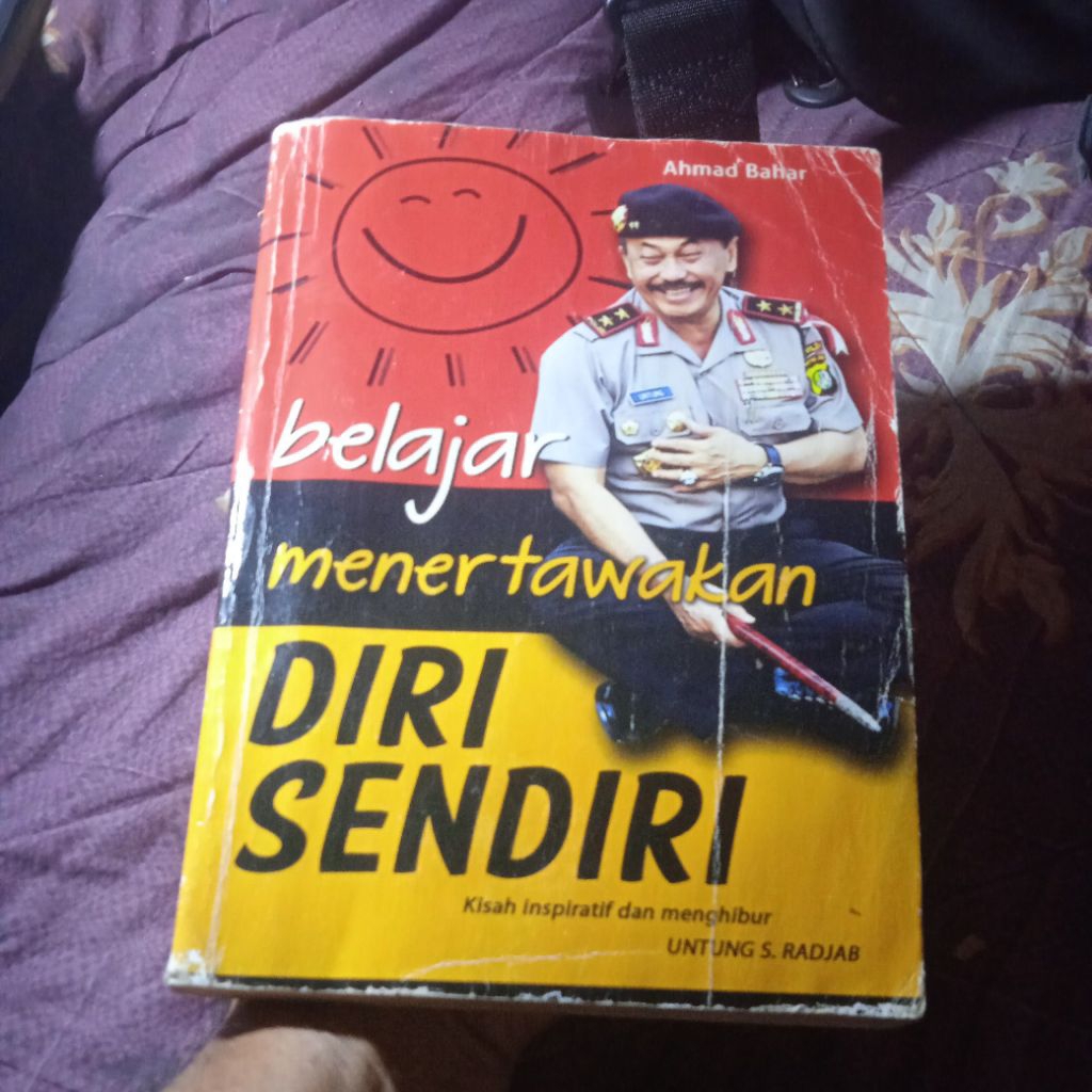 Jual buku belajar menertawakan diri sendiri, kisah inspiratif dan ...
