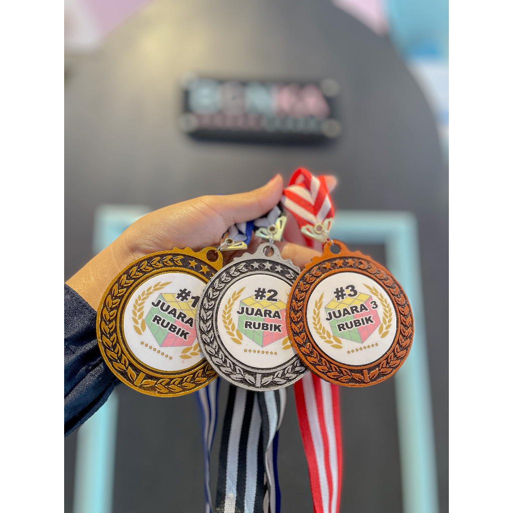 Jual Medali Juara 1 2 3 Kejuaraan Lomba Turnamen Custom Tali dan Tag ...
