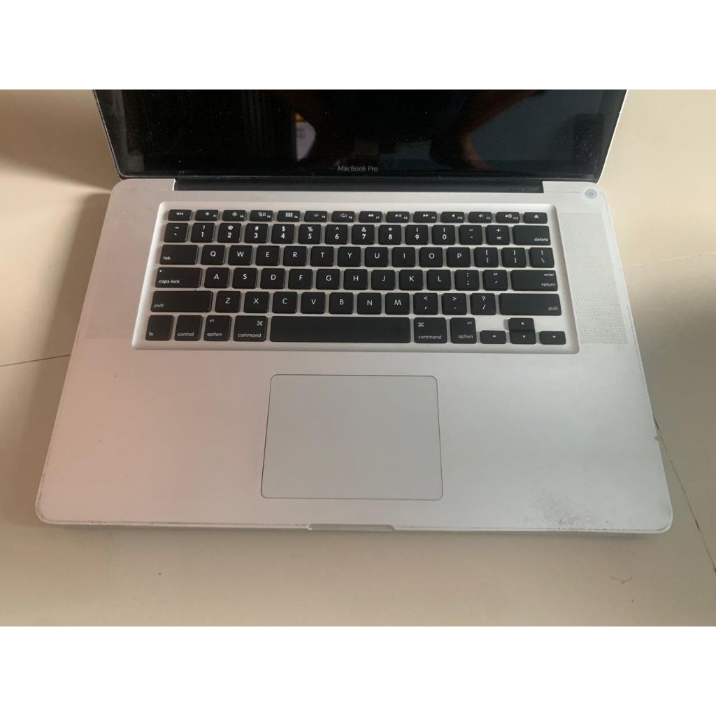 Jual Palmrest Keyboard plus case original copotan macbook pro 15" model ...