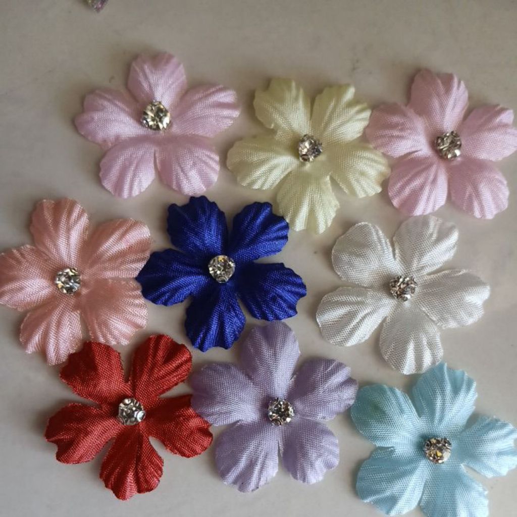 Jual aplikasi bunga hana 3cm bunga payet | Shopee Indonesia
