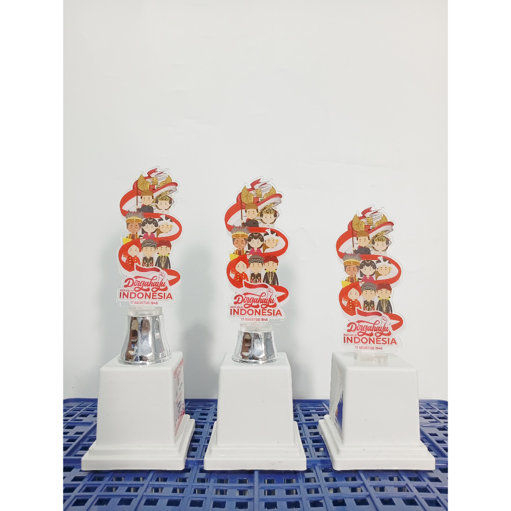Jual PIALA KEMERDEKAAN KOMBINASI RASER | PIALA HUT RI | PIALA LOMBA 17 ...