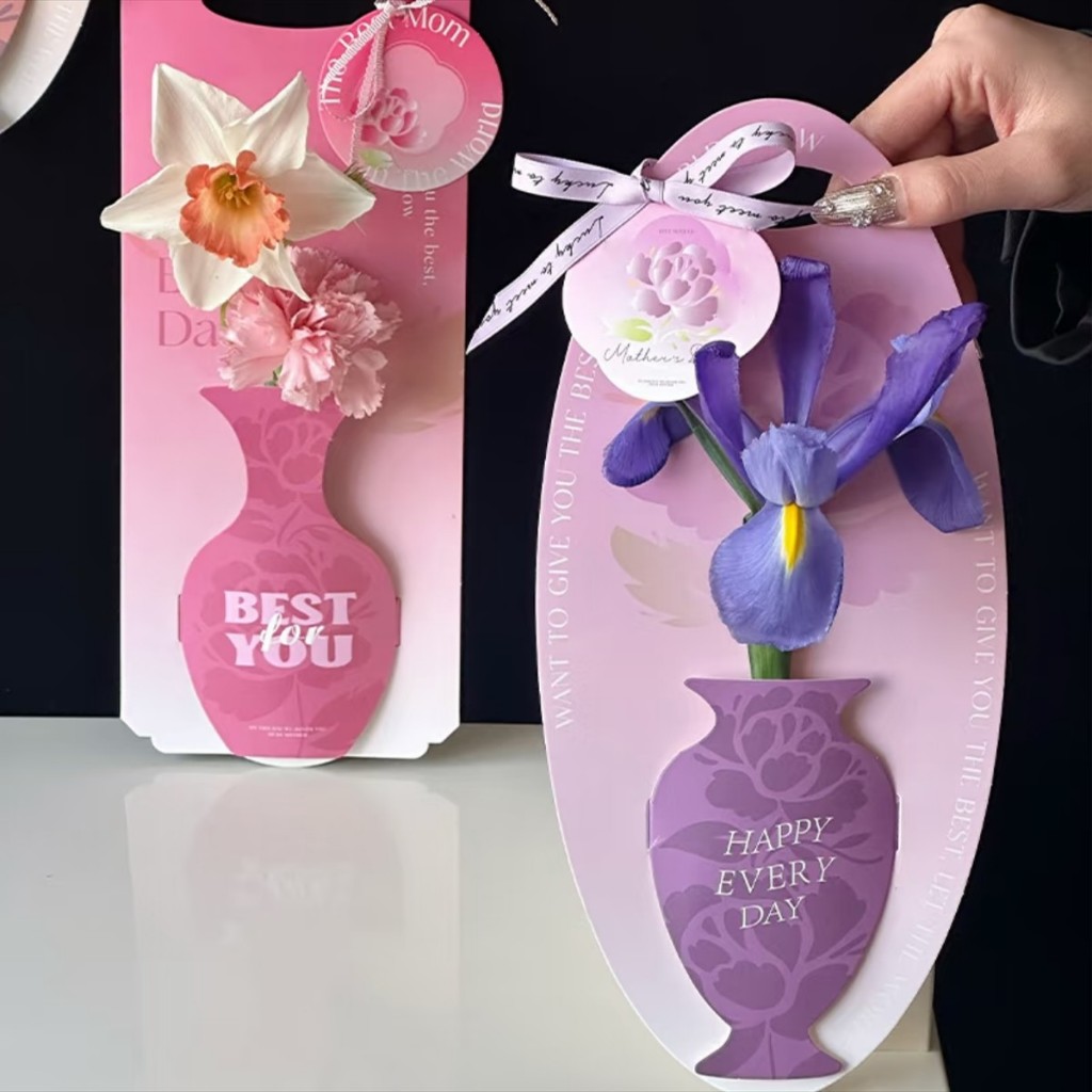 Jual Buket Sebuah buket mawar- Desain Modern, Cocok untuk Semua Acara ...