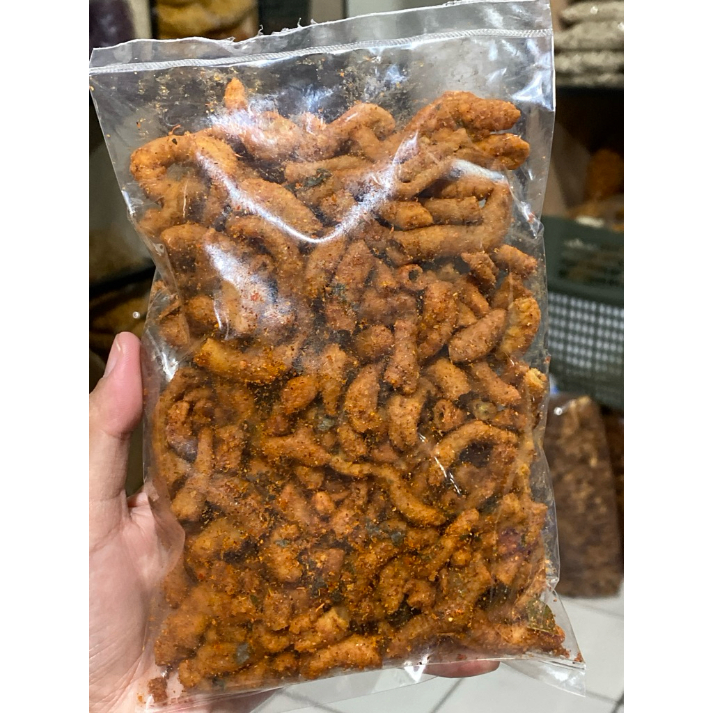 Jual USUS AYAM CRISPY HALAL 250gr DAUN JERUK BANYAK RASA KERIPIK USUS / Kripik usus pedas daun ...