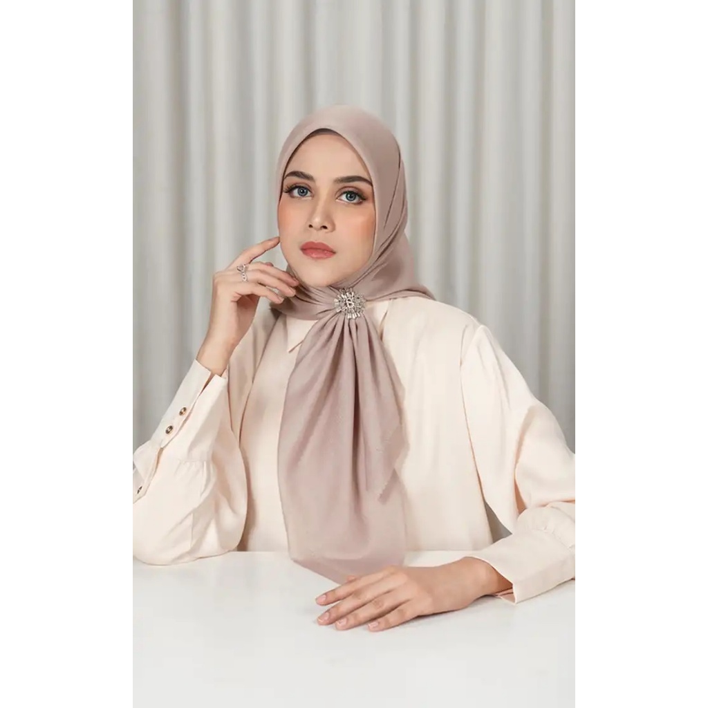 Jual BUTTONSCARVES - Today's Scarf - Mushroom / Hijab Polos Segi Empat ...