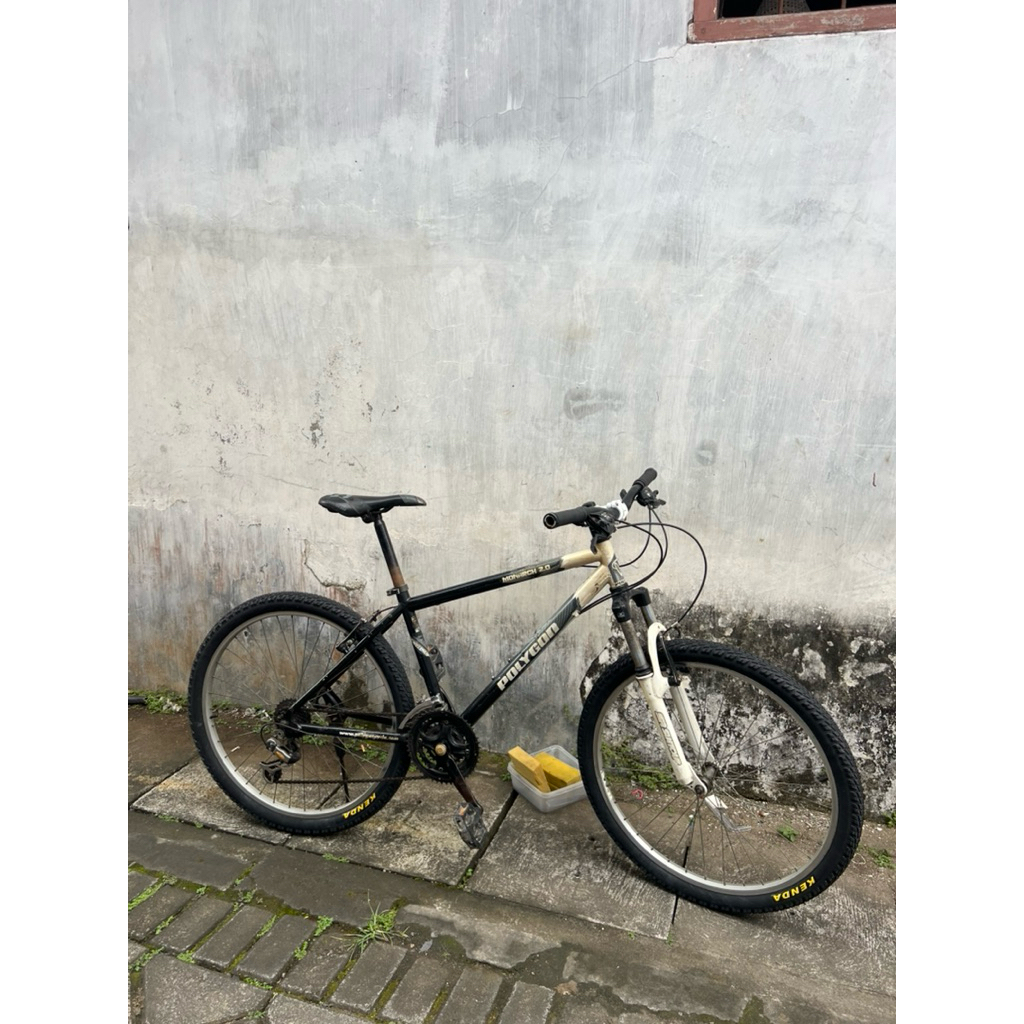 Jual sepeda polygon monarch steel 7sp | Shopee Indonesia