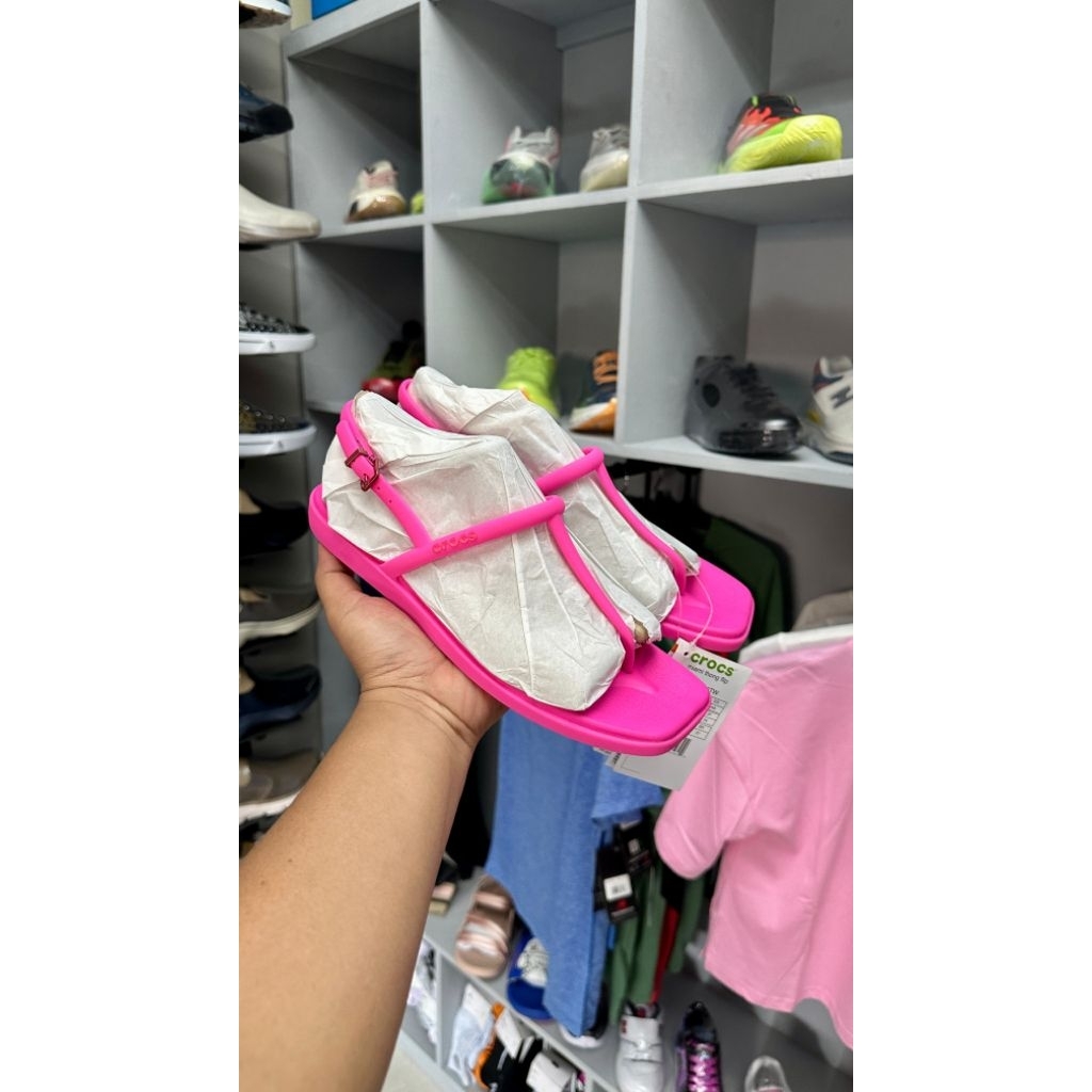 Jual CROCS MIAMI THONG FLIP SANDAL FOR WOMENS ORIGINAL BNIB (209793-6TW ...