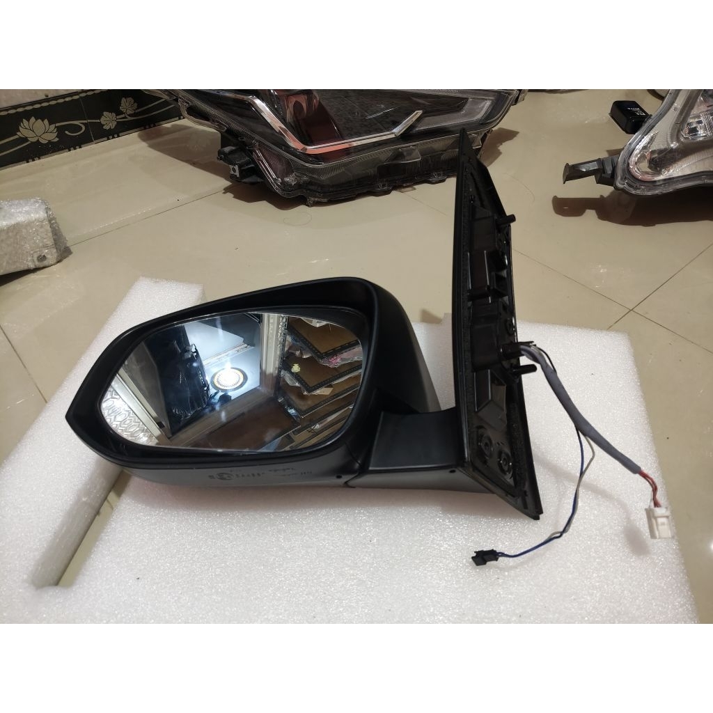 Jual Spion Innova reborn LH/kiri tipe V Q Venture Retrek tanpa cover ...