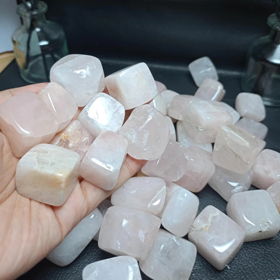 Jual Batu Natural Rose Quartz Cube 2-3 Cm paket 100 grams | Shopee ...
