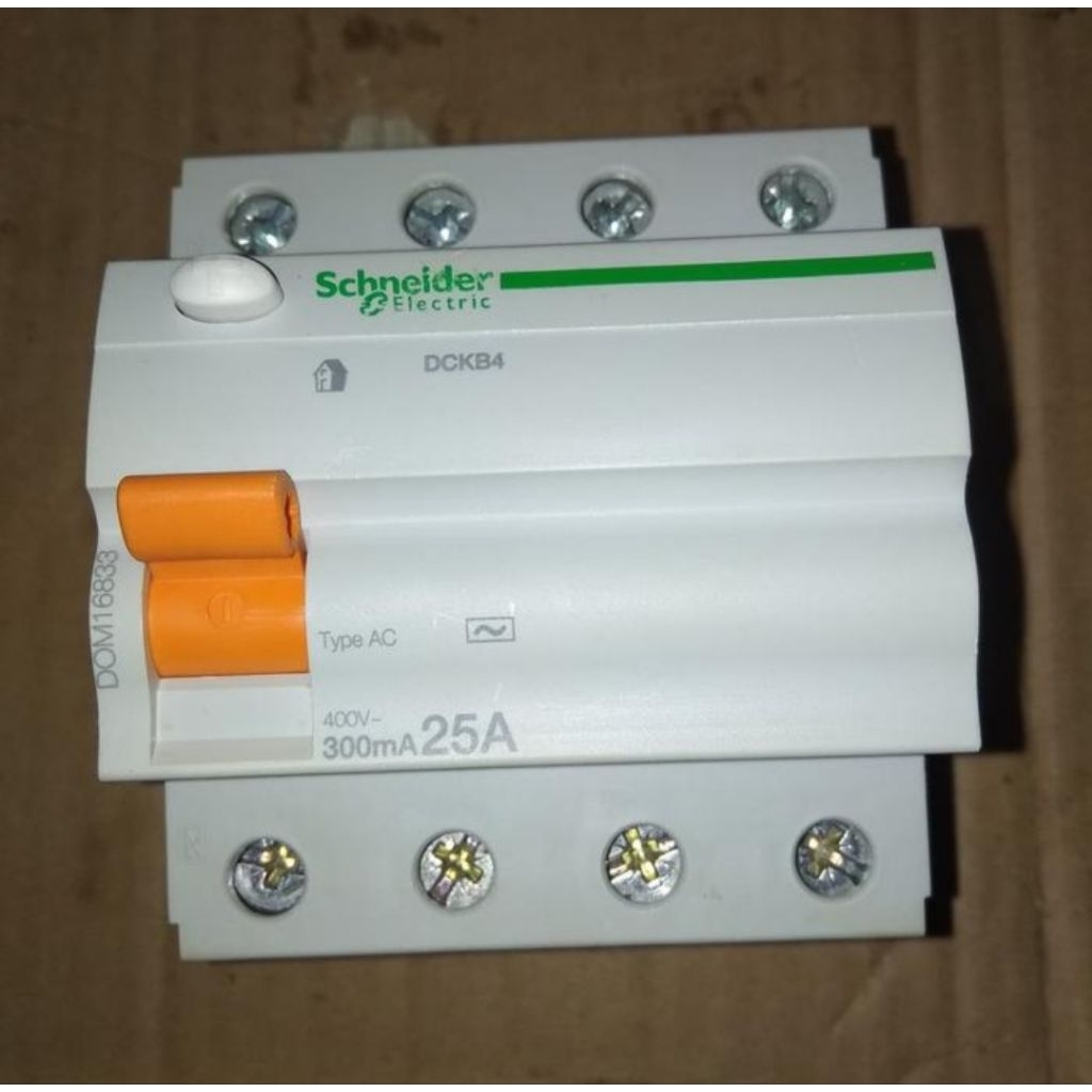Jual ELCB/RCCB Schneider dome 4P 25A-30mA DOM11028 | Shopee Indonesia