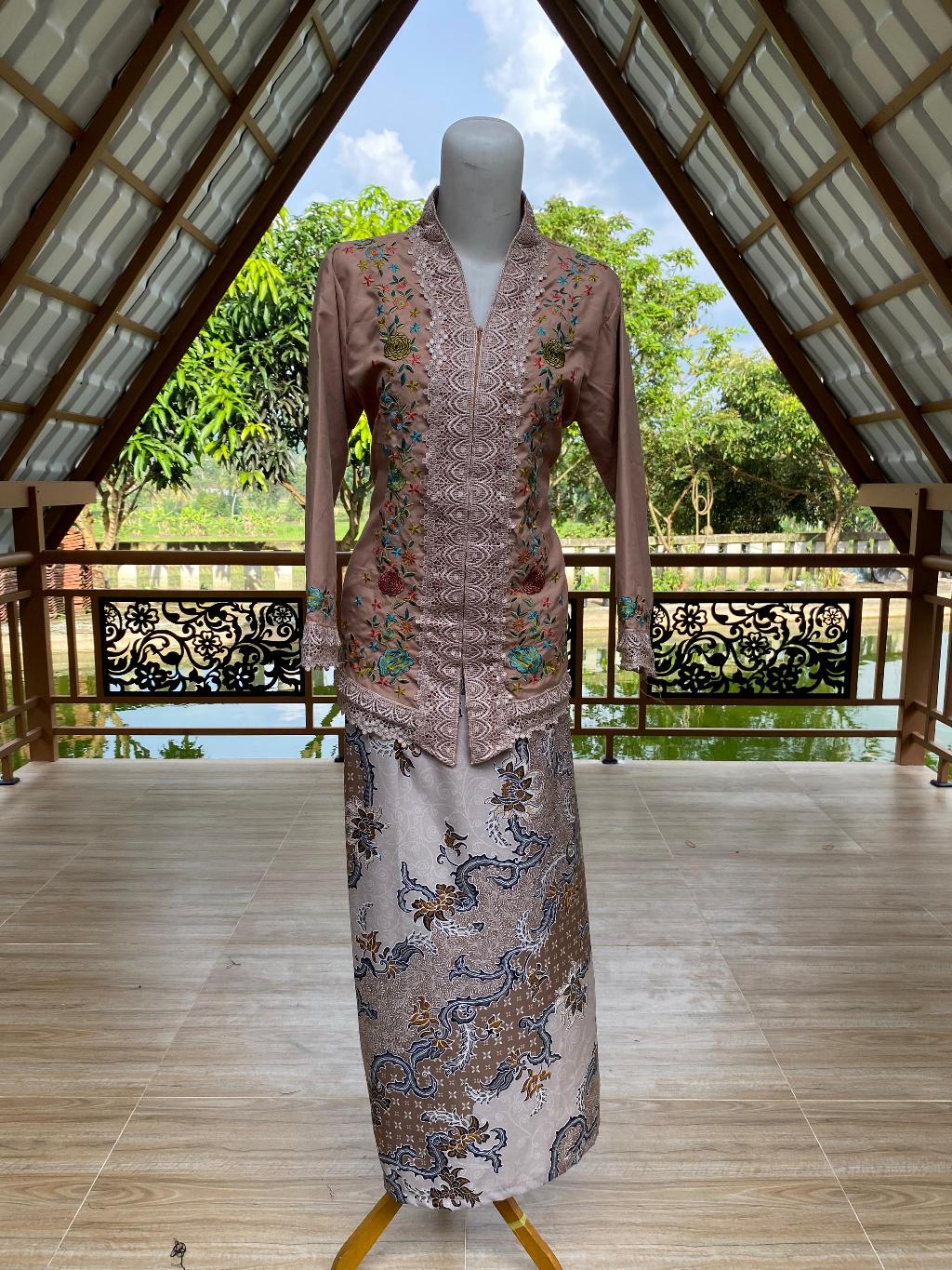 Jual SET BAJU KEBAYA WANITA DEWASA KATUN BORDIR RENDA ROK LILIT MEWAH ...