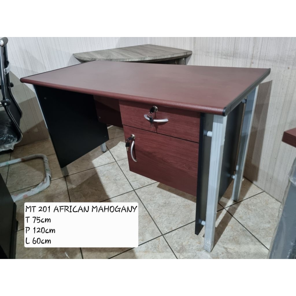 Jual MEJA KANTOR KAKI METAL / MEJA KERJA / MEJA BELAJAR 1 BIRO & ½ BIRO ...