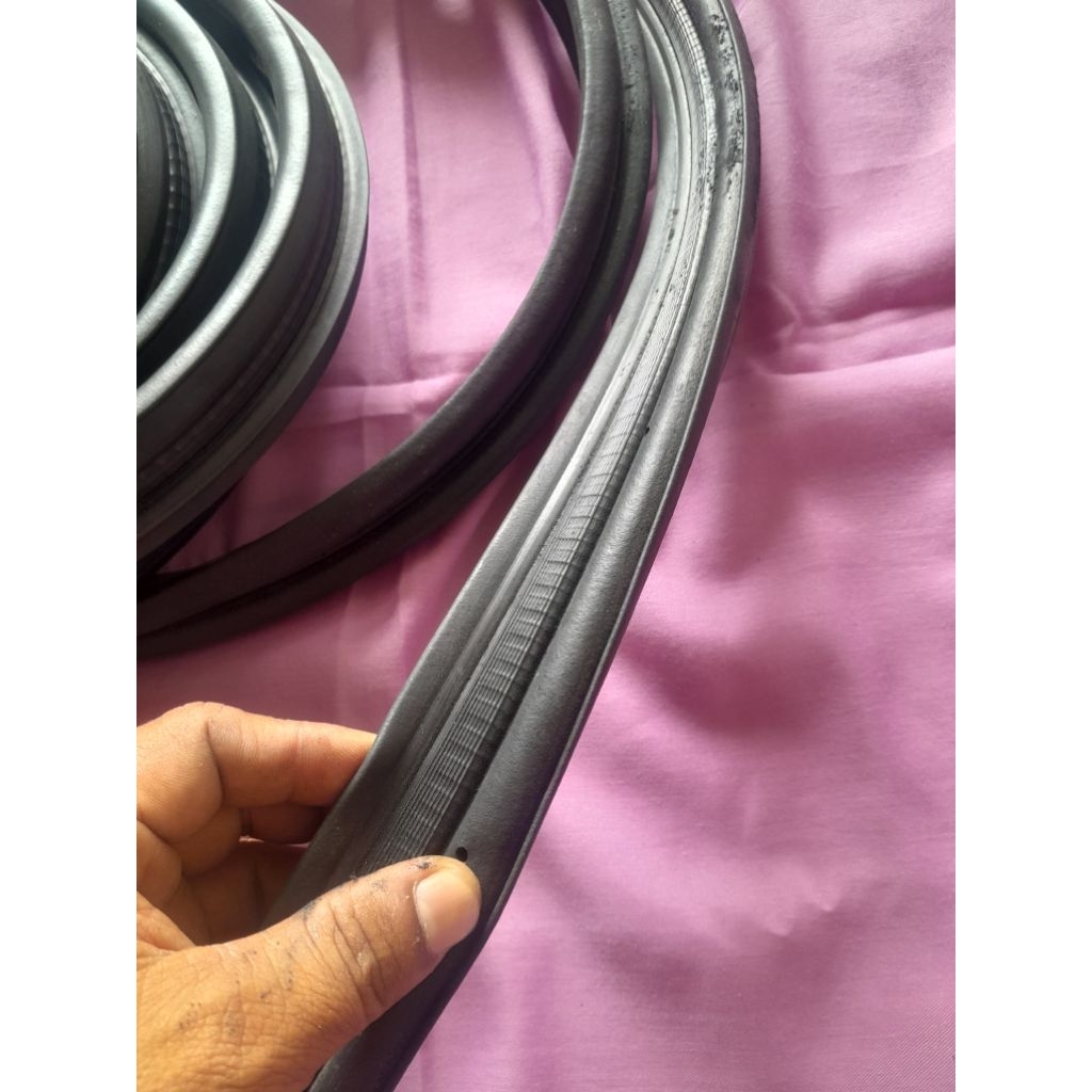Jual karet pintu bagasi toyota alphard gen 1 original | Shopee Indonesia
