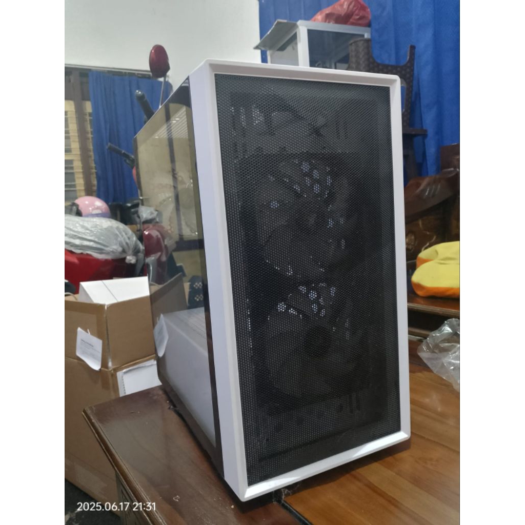 Jual Techware Forge M2 White ARGB Tempered Glass Gaming Case Putih ...