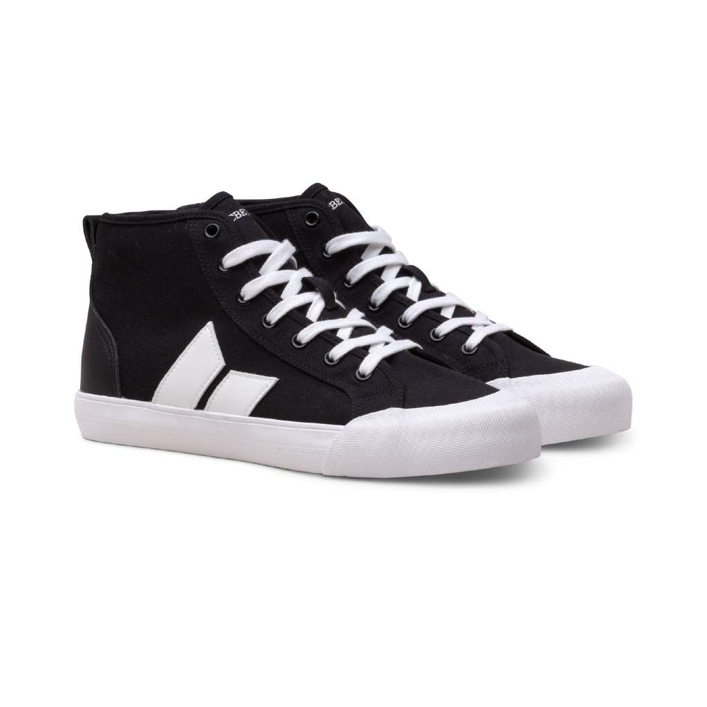 Jual Macbeth Eliot Mid Top Black/White – Sepatu Mid Top Pria Original ...