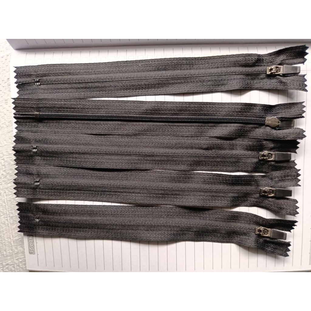 Jual resleting saku no.3 ,7inchi terbalik hitam | Shopee Indonesia