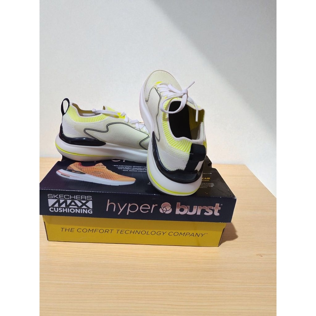 Jual Skechers Max Cushioning Hyper Burst | Shopee Indonesia