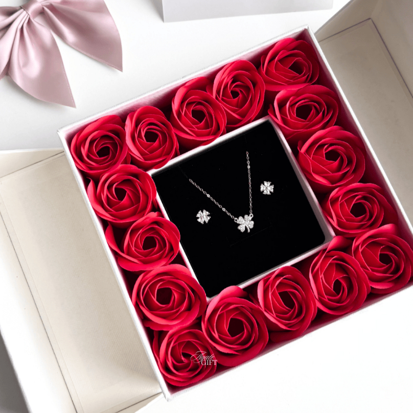 Jual Rosé Royale Gift Box - Kotak Bunga Mawar - Kado Hadiah Perhiasan ...