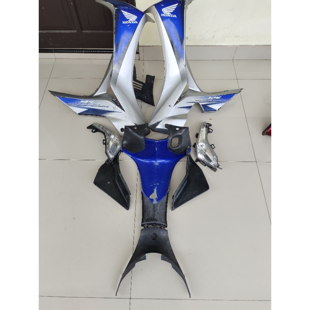 Jual tebeng sayap kanan kiri supra helm in set original | Shopee Indonesia