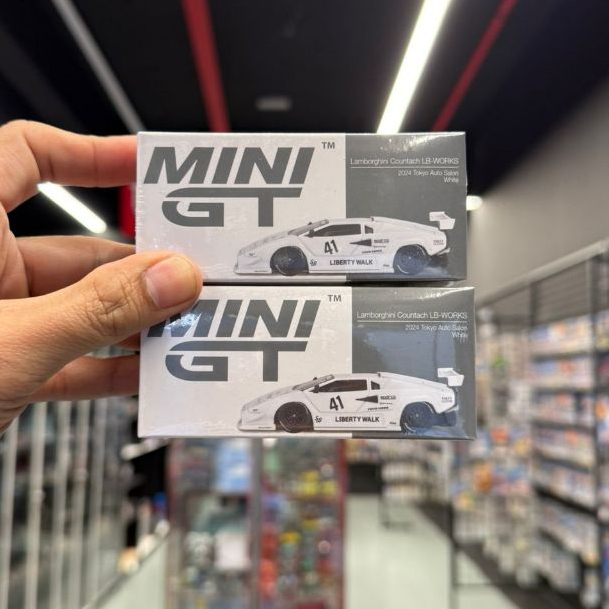 Jual Mini GT Lamborghini Countach LB-Works TAS 2024 white box | Shopee ...