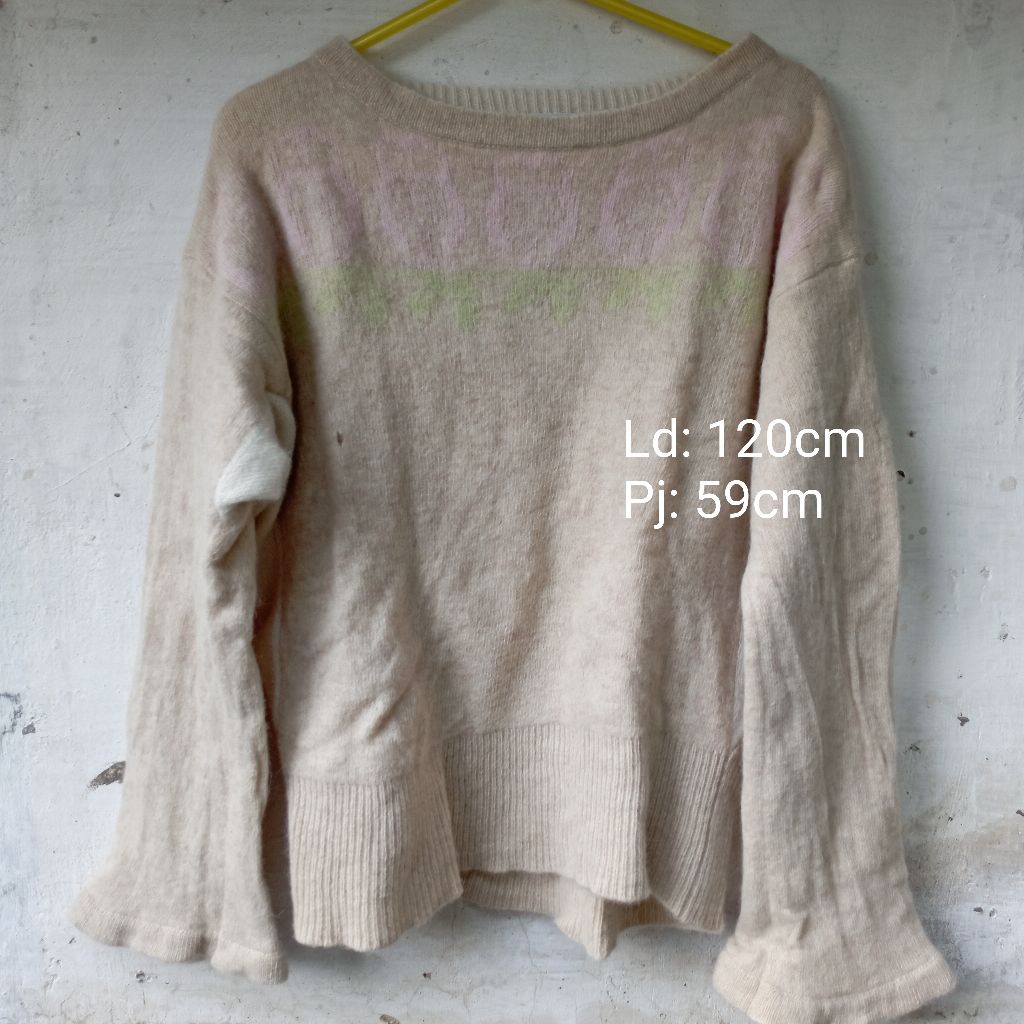 Jual Preloved/Thrift Sweater Rajut Lengan Terompet | Shopee Indonesia