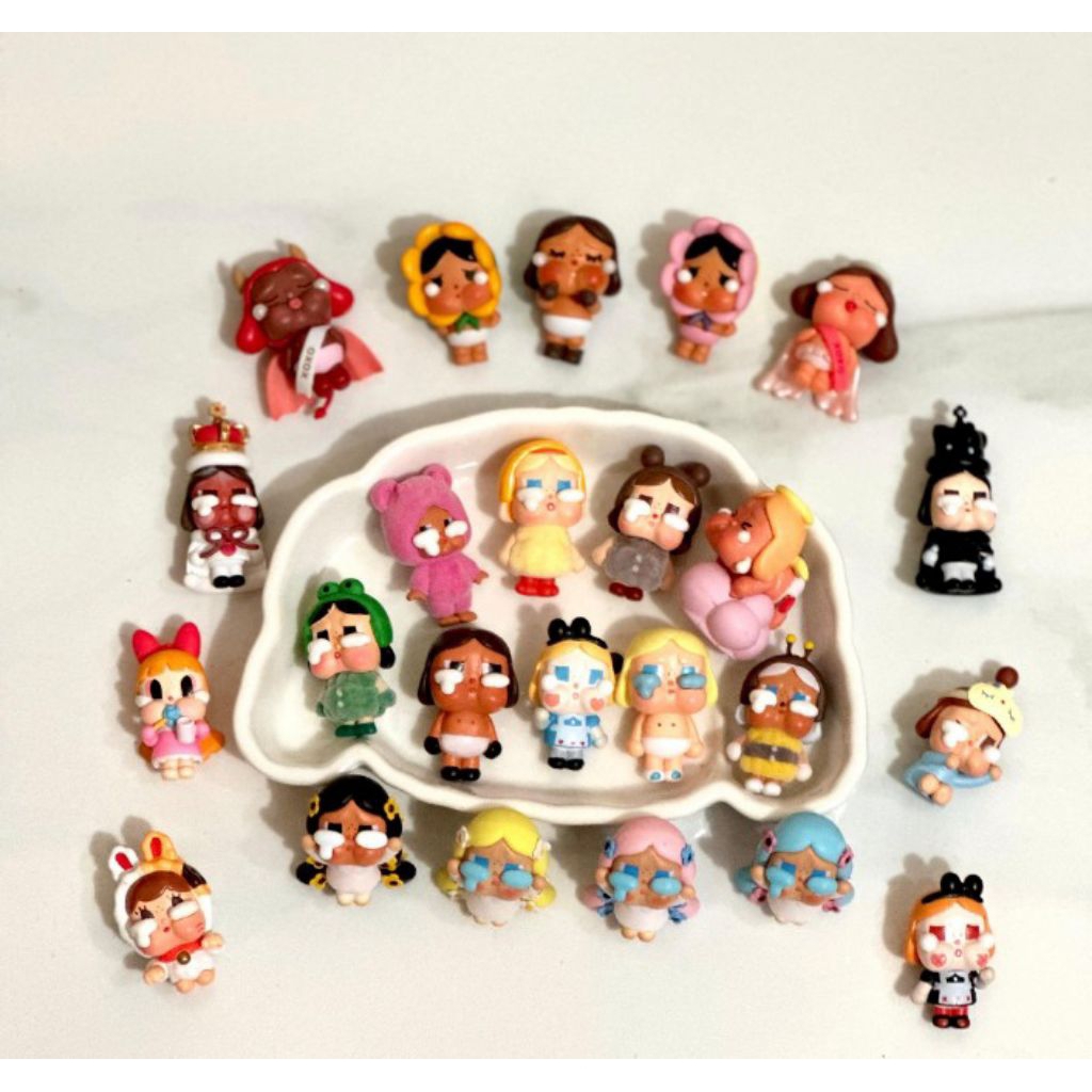 Jual POPBEAN MINI FIGURE CRY BABY | Shopee Indonesia