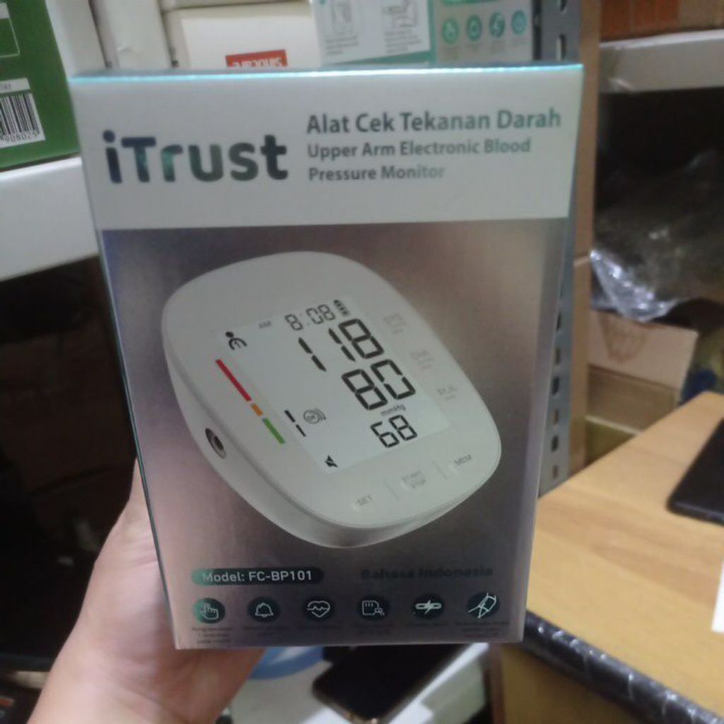 Jual Tensimeter digital iTrust FC-BP101 tensi meter digital alat cek tekanan darah | Shopee ...