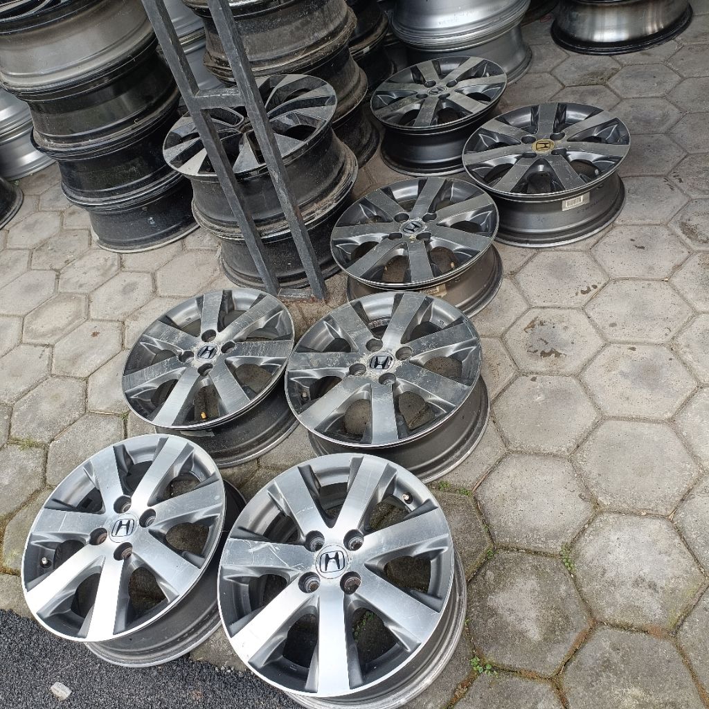 Jual velg original Honda Freed Sd r15 | Shopee Indonesia