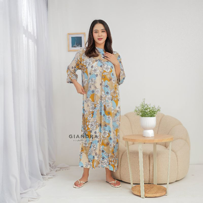Jual Giandra - Daster Rayon Lengan 3/4 Motif Bunga Kimberly – Adem, Lembut & Stylish | Shopee ...