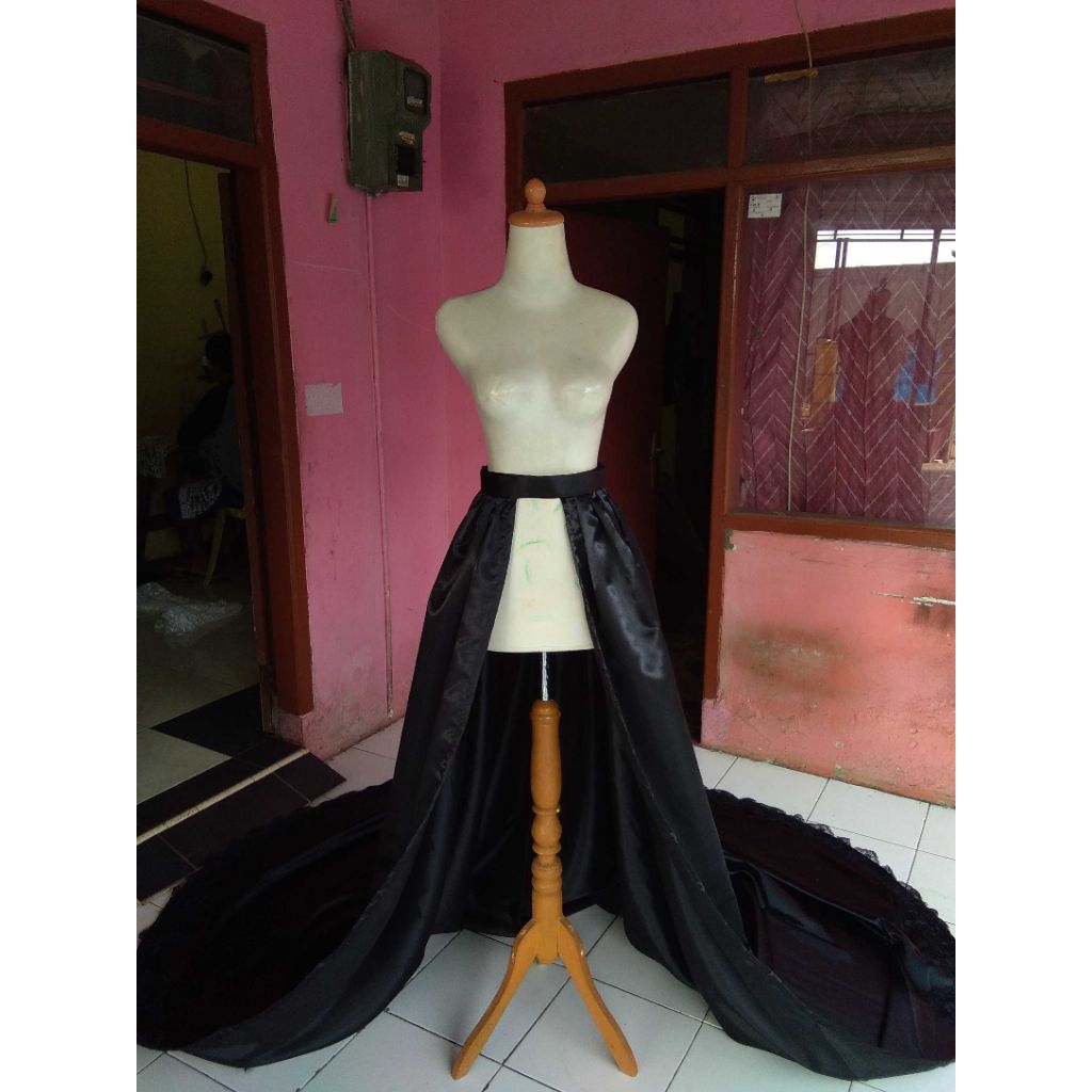 Jual Ekor Gaun Satin Pesanan | Shopee Indonesia