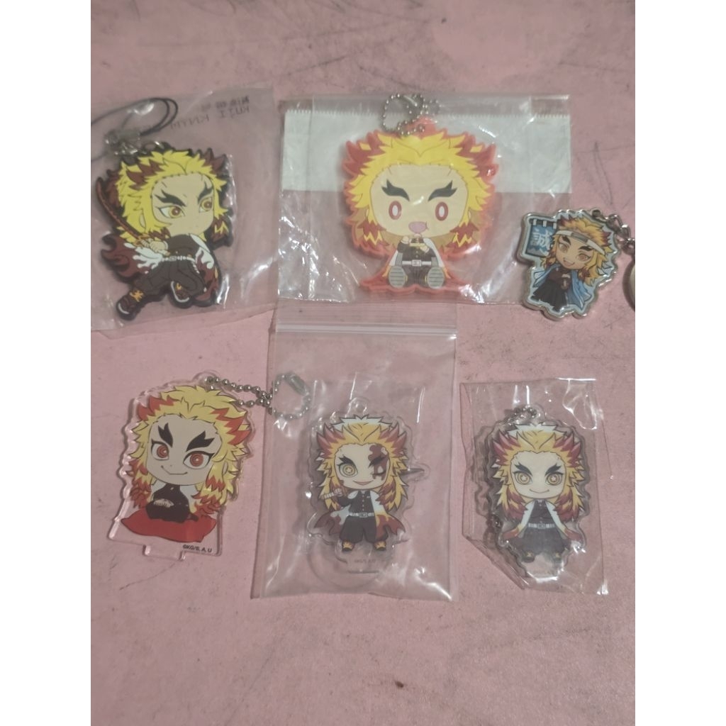 Jual Kyojuro Rengoku demon slayer kimetsu no yaiba keychain gantungan ...