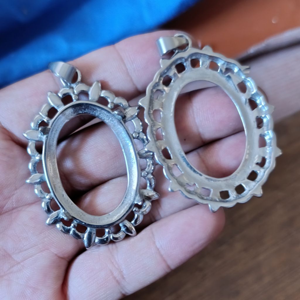 Jual CL 12 Cangkang Liontin Titanium Alusan Warna Silver Jumbo 40x30 mm ...