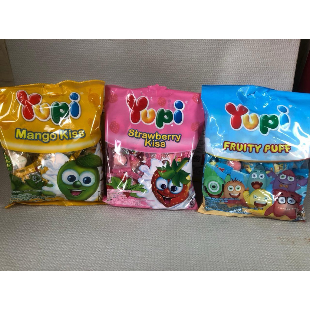 Jual Permen Yupi strawberry kiss all varian 120gr | Shopee Indonesia