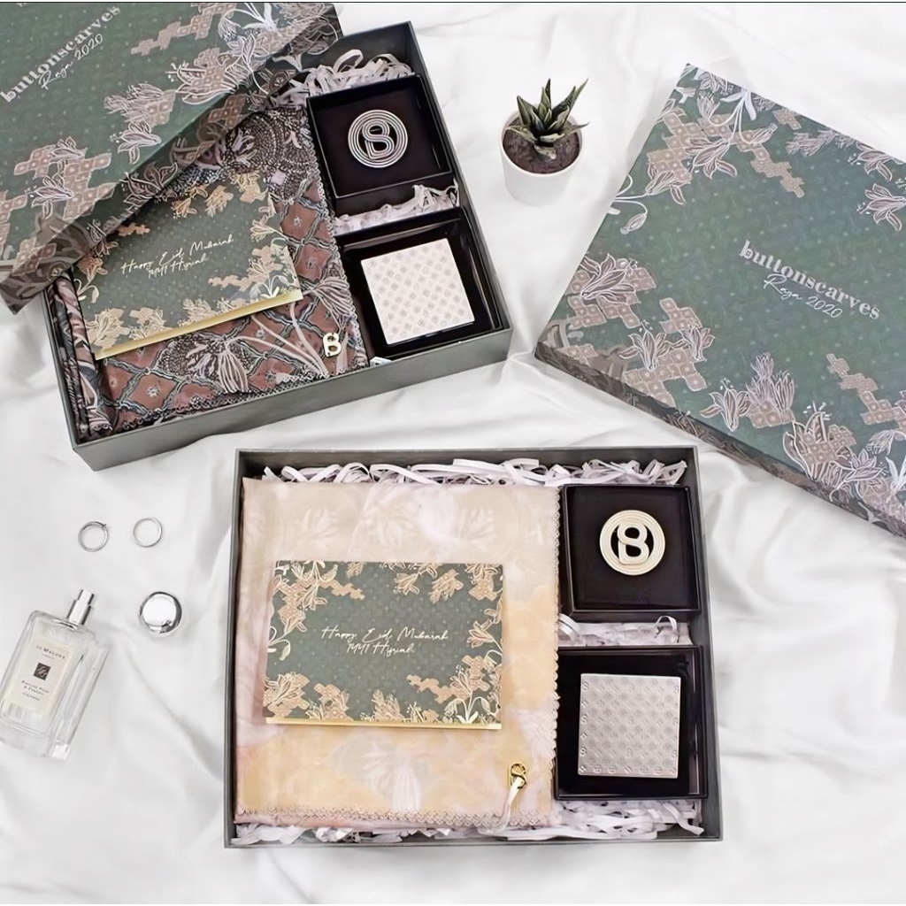 Jual RARE ITEM ZARURA HAMPERS GREEN (HIJAU) BUTTONSCARVES SALE NEW ...