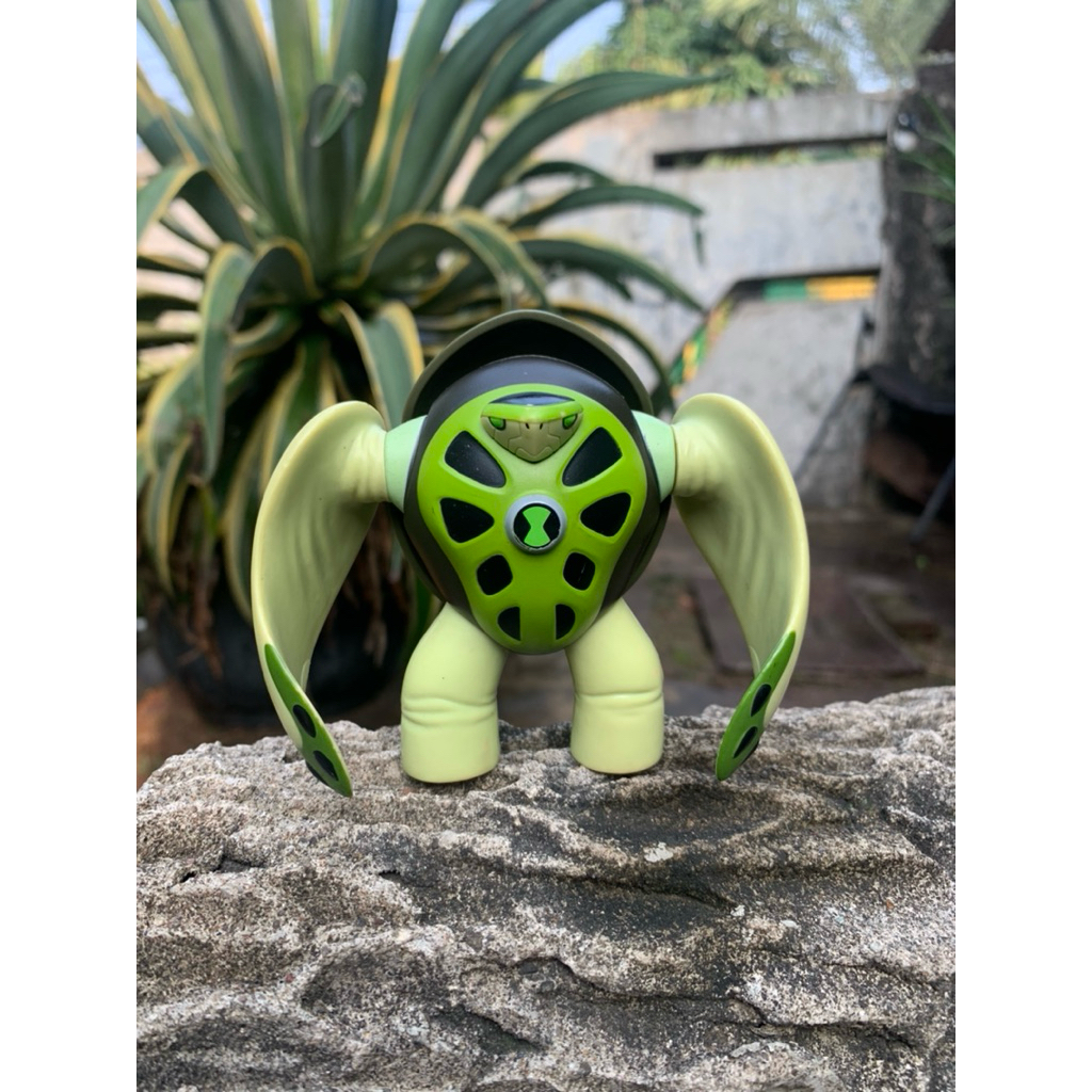 Jual Ben 10 Ultimate Alien Terraspin Figure | Shopee Indonesia