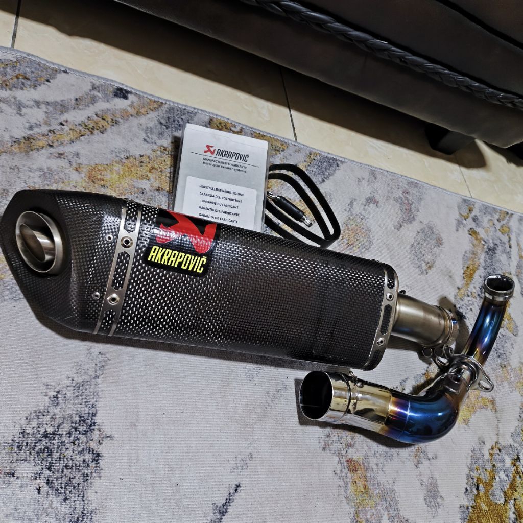 Jual XMAX AKRAPOVIC CARBON SLOVENIA ORIGINAL X MAX | Shopee Indonesia