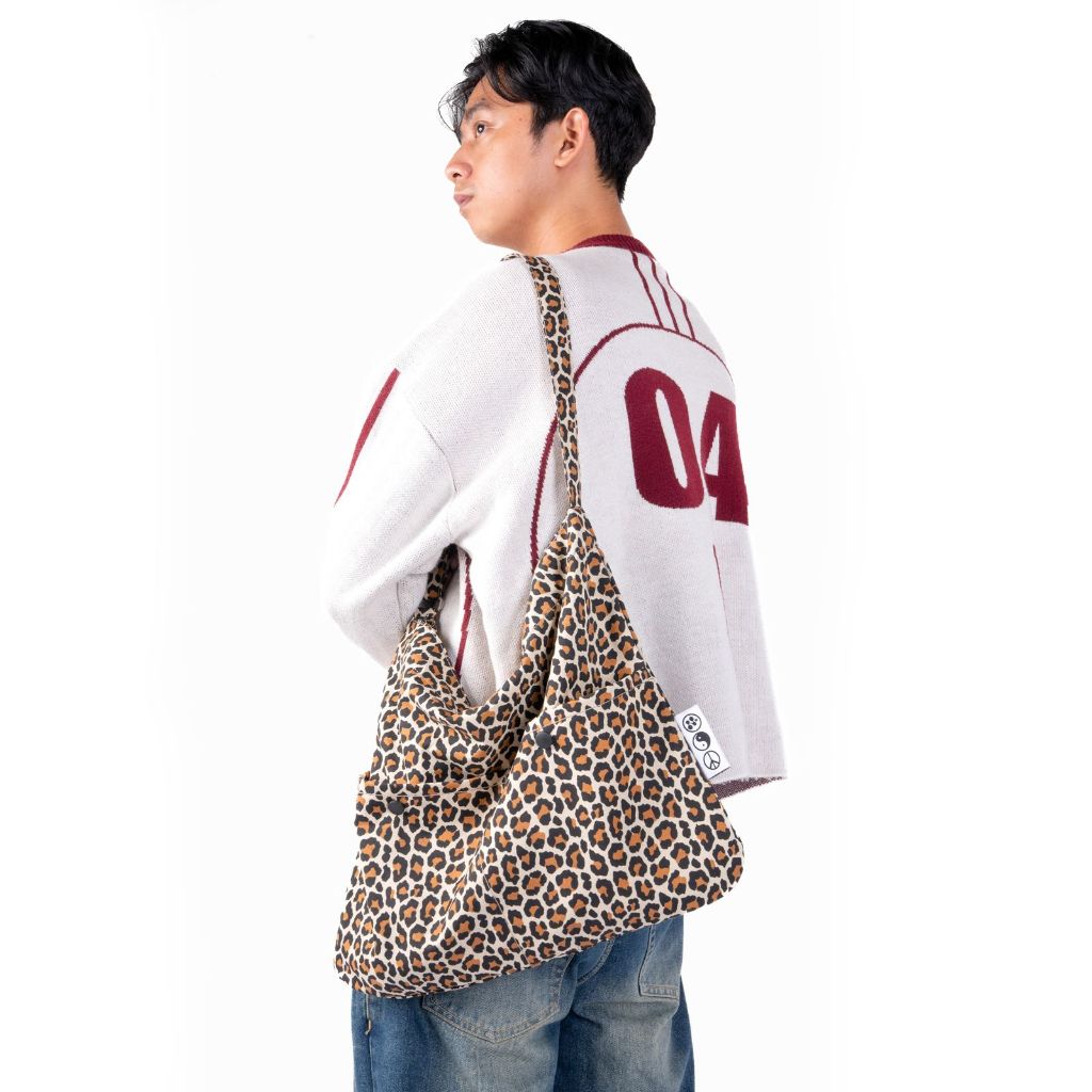 Jual NRDN Clothing Tas Bahu Selempang TOTEBAG LEOPARD | Shopee Indonesia