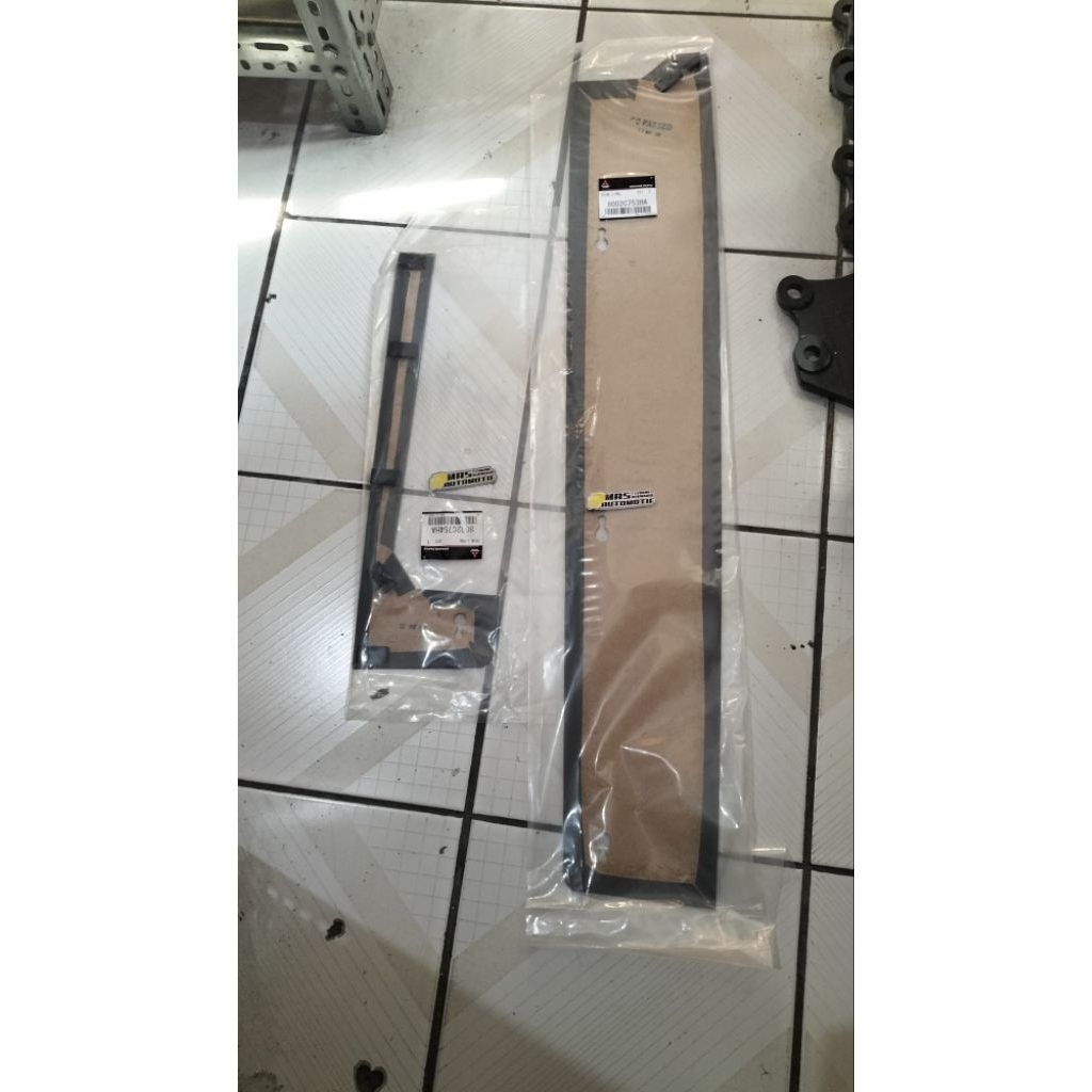 Jual Triplek panel trim Dasbord L300 atas bawah original | Shopee Indonesia