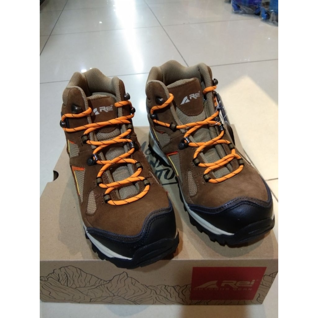 Jual SEPATU HIKKING SMITHSONIA AREI OUTDOORGEAR | SEPATU GUNUNG WANITA ...