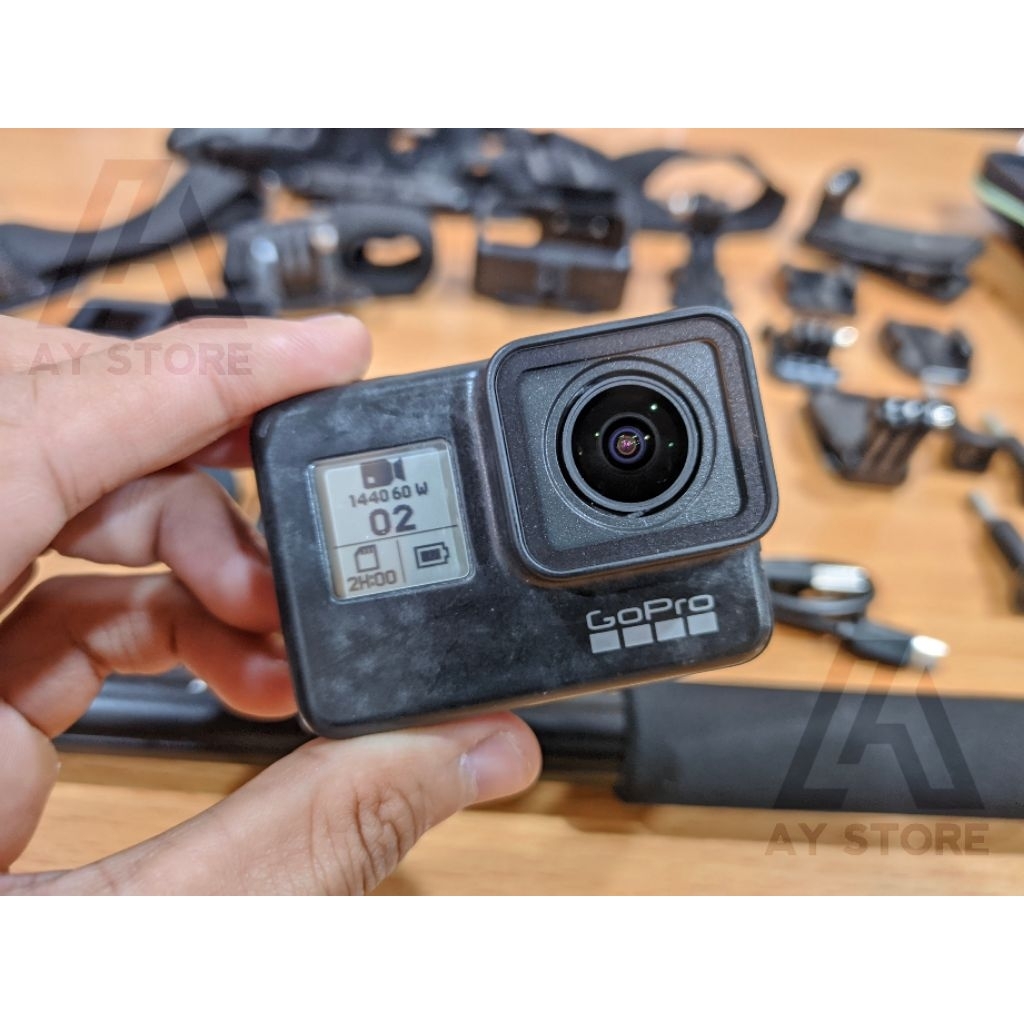 Jual GoPro Hero 7 black second banyak bonus | Shopee Indonesia
