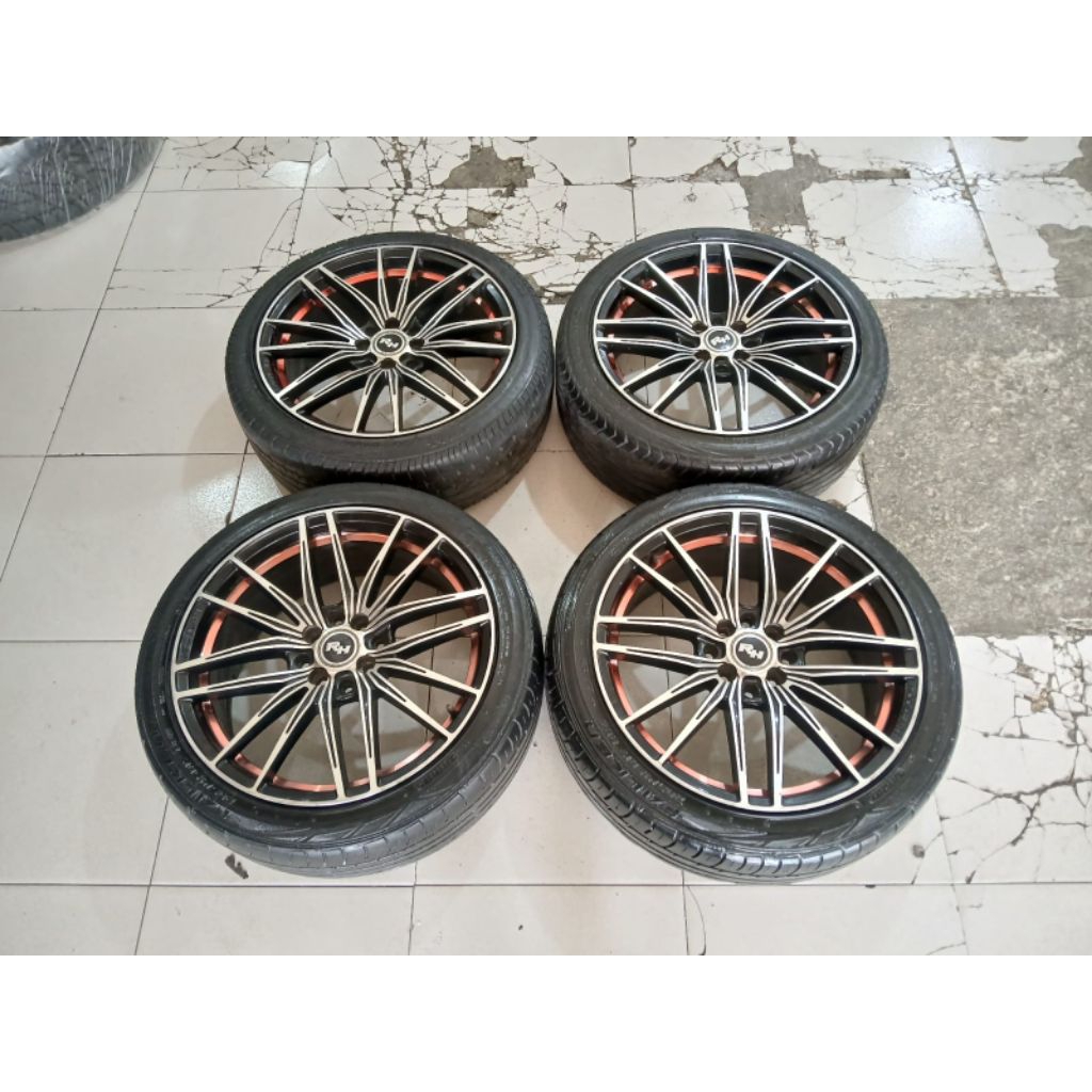 Jual VELG MOBIL RACING BEKAS R17 BAUT 4 + BAN BISA BUAT MOBILIO .BRIO .FREED .JAZZ .LIVINA ...