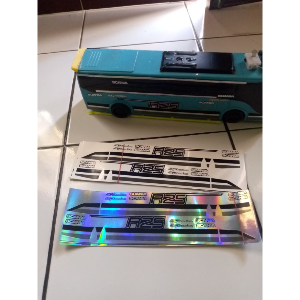 Jual stiker livery skylander r25 buat miniatur bus rkc | Shopee Indonesia